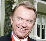 Sam Neill | NZ On Screen